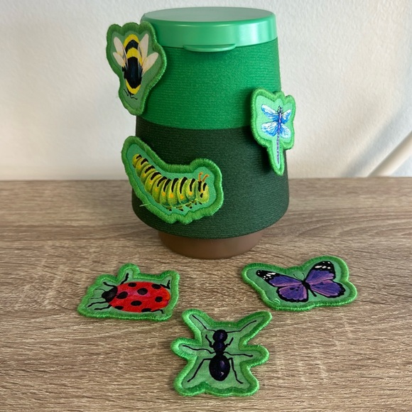 lovevery | Toys | Lovevery Fuzzy Velcro Bug Felt Shrub Complete Set ...